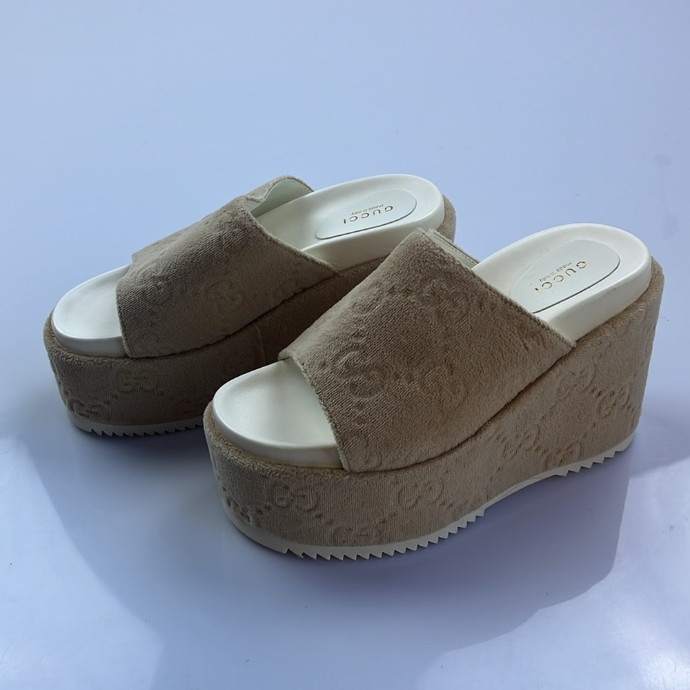 Gucci Platform Slides S118-12 - Gem